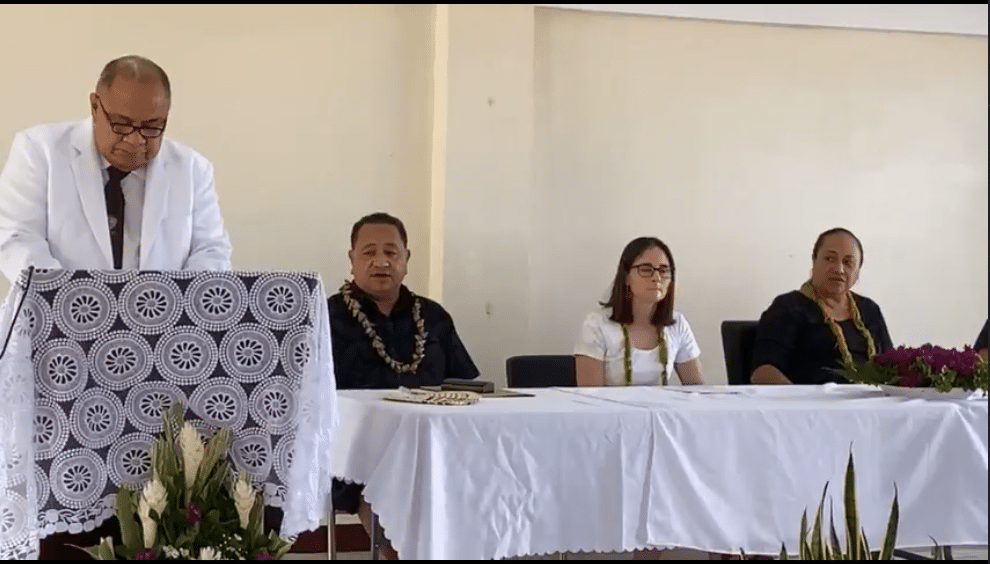 Loifofoga o le faanoanoa o aiga a o faafeiloai le taunuu o tino maliliu ...