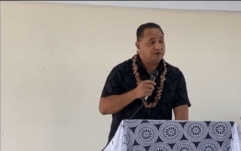 Loifofoga o le faanoanoa o aiga a o faafeiloai le taunuu o tino maliliu ...