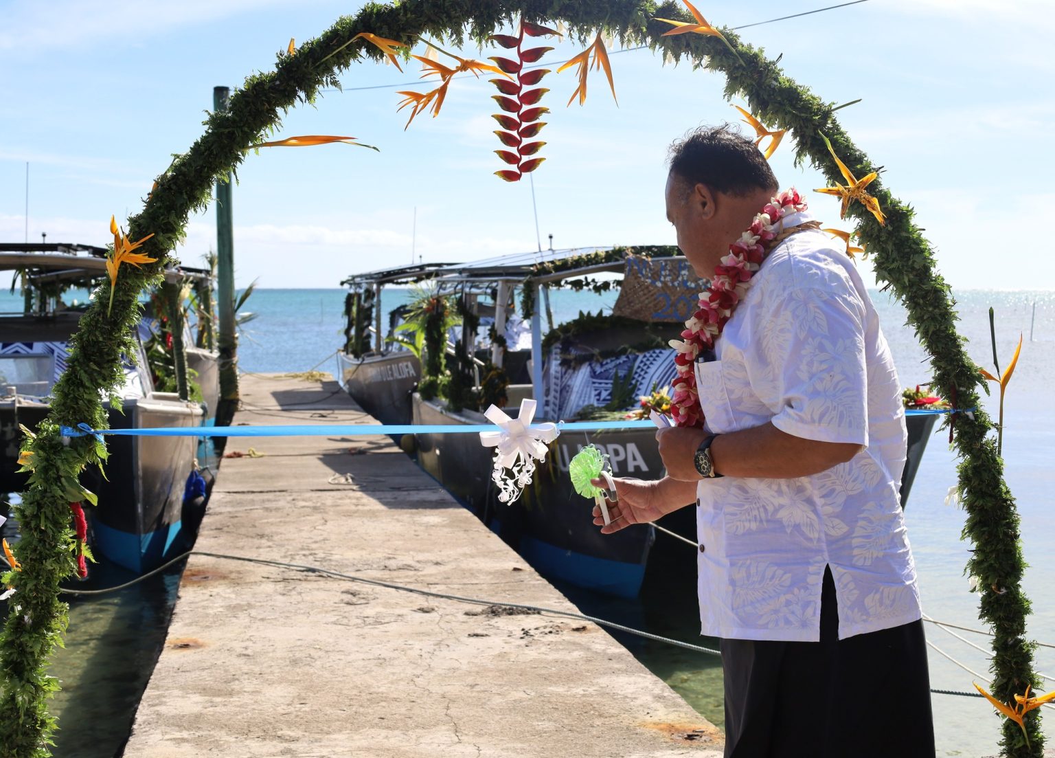 Lima vaa ‘alia e ola i le eletise ua faaaogā e le motu o Manono